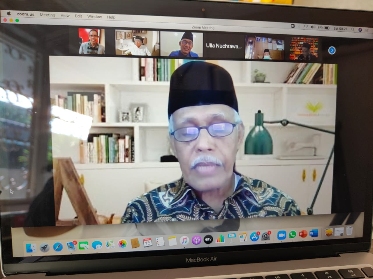 FK Unhas: Prof. Alwi Shihab, Toleransi Dalam Bingkai Halal Bihalal ...