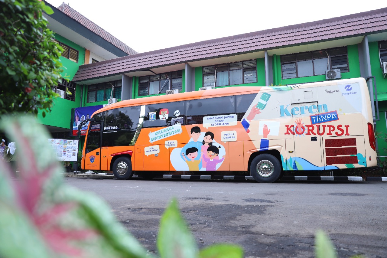 Hari Kedua, Road Show Bus Anti Korupsi di SMKN 56 Jakarta – Terbit ...